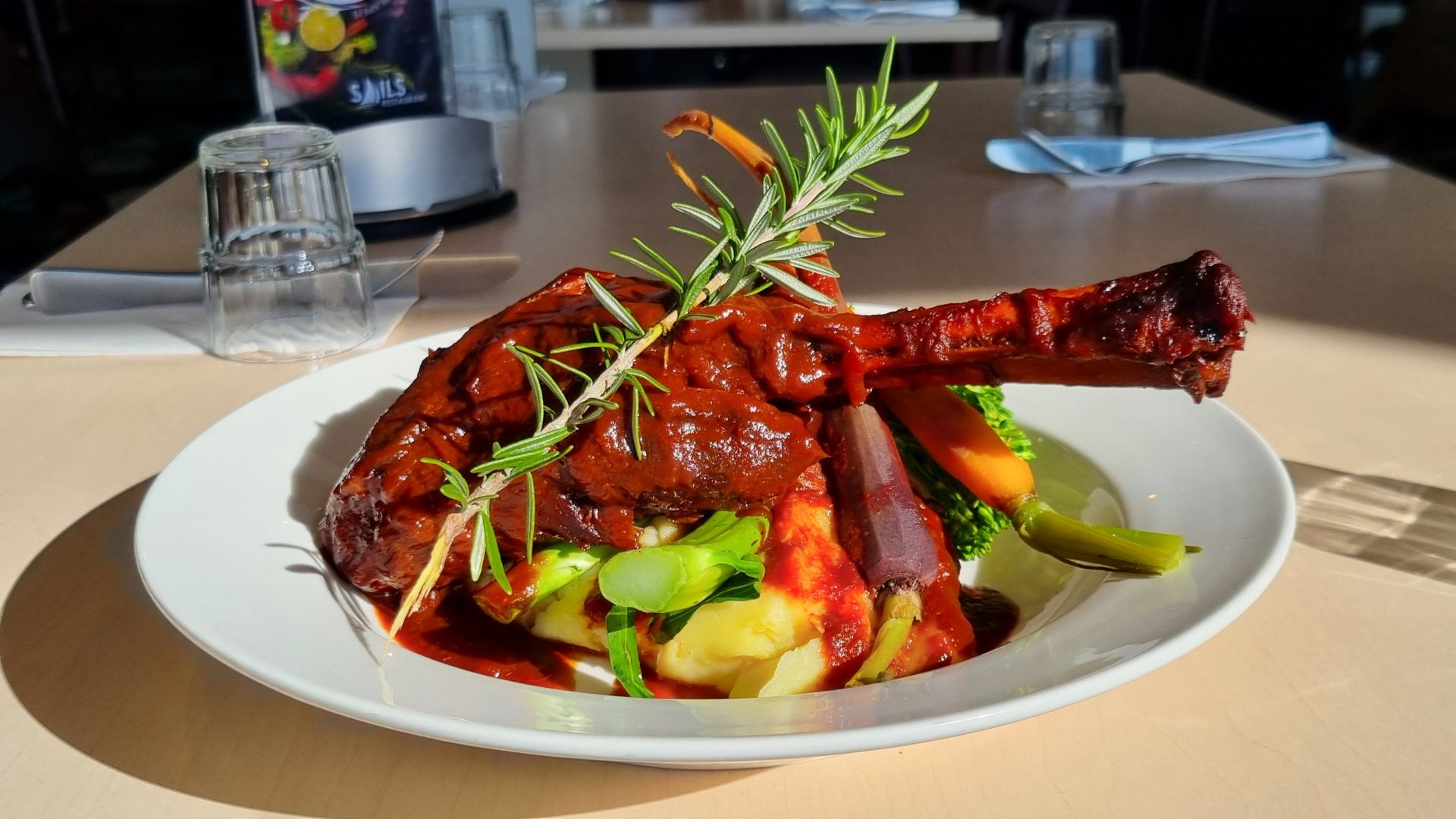 Sails on Shore Restaurant - Redlands RSL